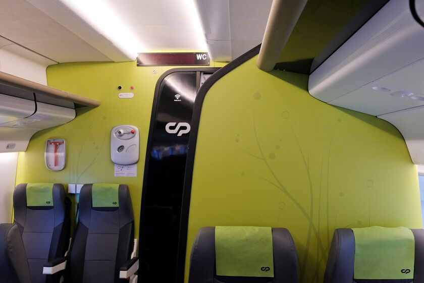 Alfa pendular com novo visual - Transportes - Jornal de Negócios