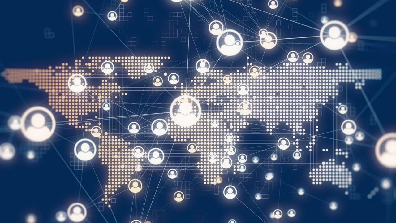 O regresso da rede - Weekend - Jornal de Negócios