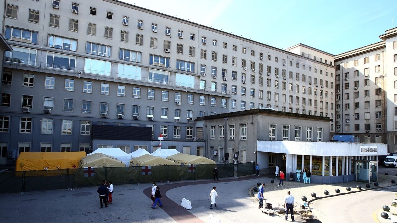 Hospital de Santa Maria quase esgotou cuidados intensivos, mas pode ...
