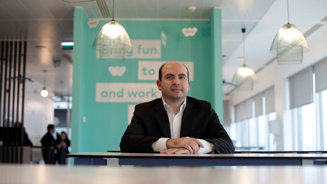 Webhelp contrata 500 para novos centros em Braga e Lisboa - Empresas ...