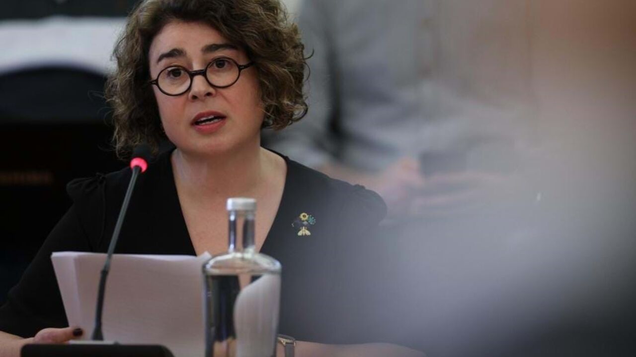 Os 7 pontos de tensão entre Christine e Alexandra Reis - Aviação ...