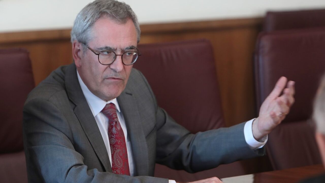 Dominique Laboureix: Resolução do Credit Suisse “teria funcionado ...