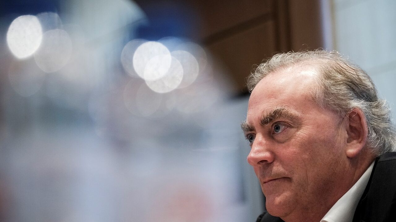 Mark Bourke: “Podemos olhar para bancos pequenos que estejam ...