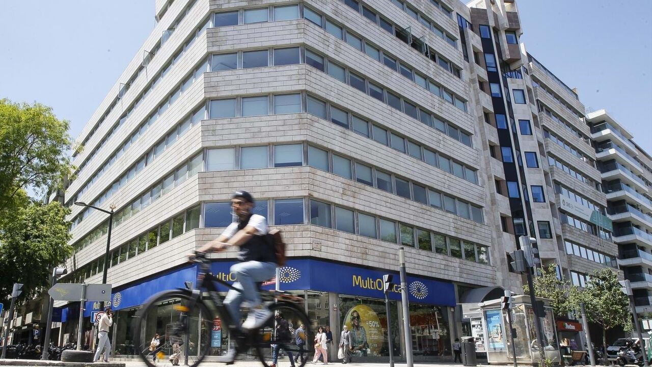 Finanças vão buscar diretora do BCP para a nova equipa do IGCP ...