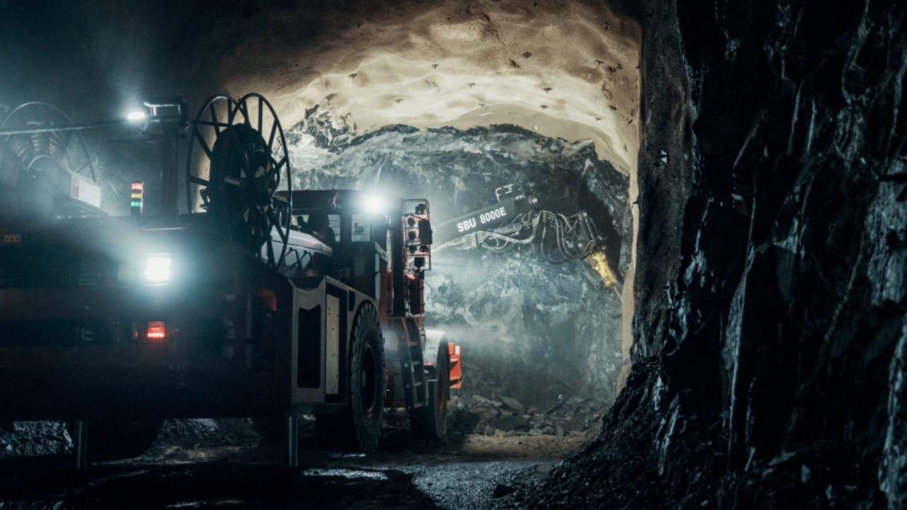 Suecos da Boliden recebem aval de Bruxelas para comprar mina de Neves-Corvo - Energia - Jornal ...